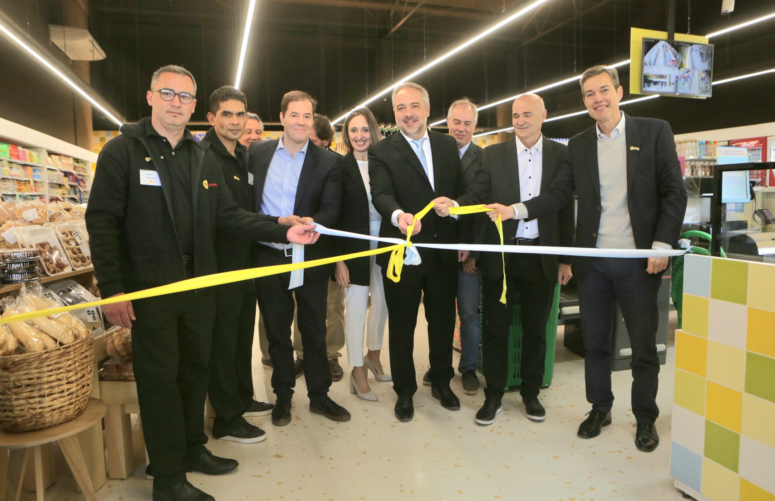 Vea Express inauguró su tercera sucursal en Mendoza - The Wine Time