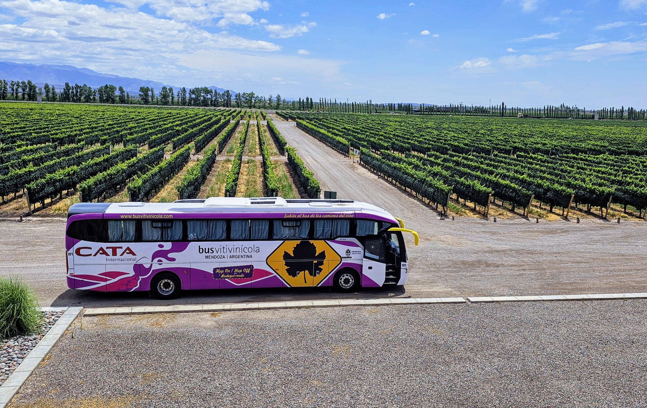 El Bus Vitivinícola implementó un nuevo recorrido para descubrir los ...