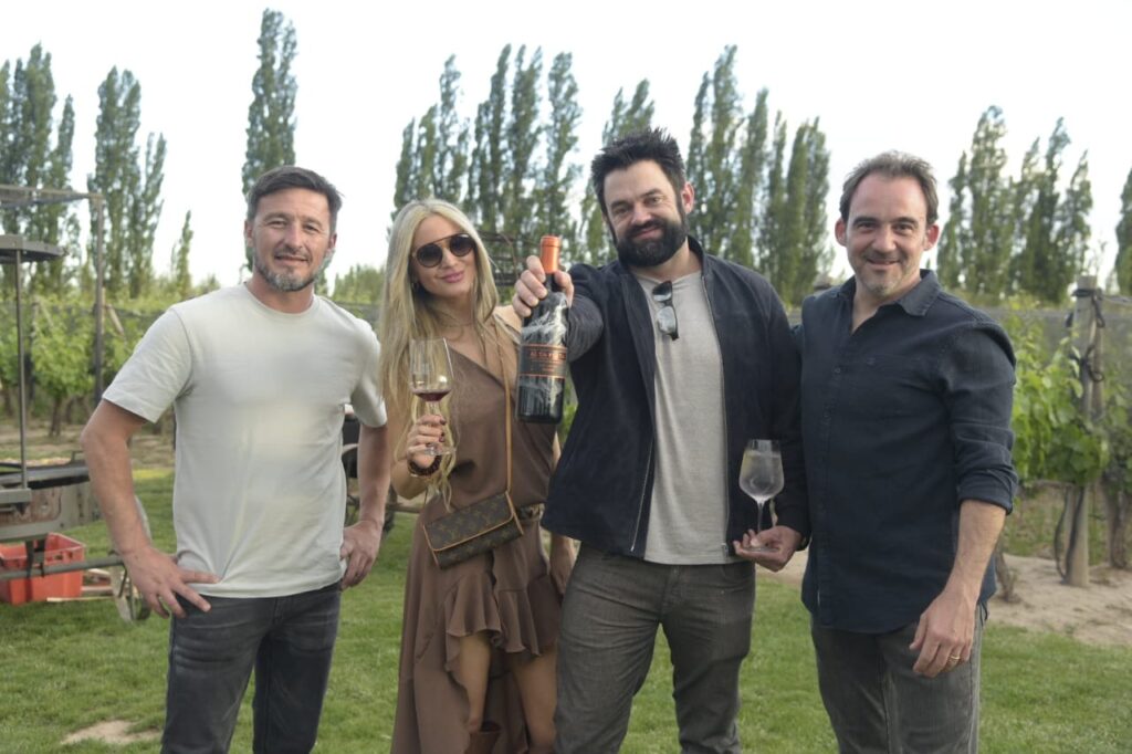 Lui Wines y Acclaimed Wine Company presentan Alta Plata Malbec: una ...